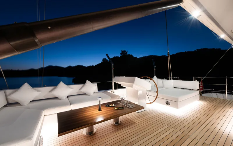 ATLANTIKA yacht for charter (CNT Castagnola, 39m, 2012)
